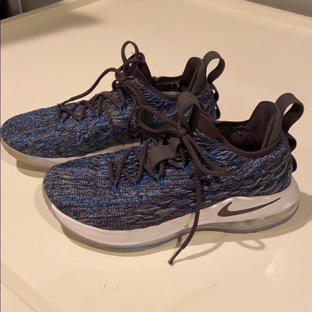 Nike Lebron Basketball Shoes - Gem